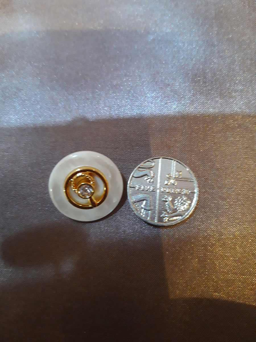White Button With Gold & Diamante Middle – Make it Wight